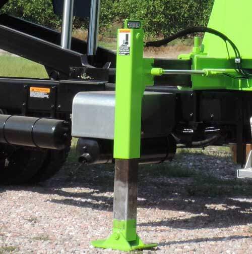 Atlas Lightning Loader® Heavy-Duty Grapple Truck | - Petersen Industries