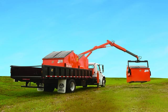 CP3 Container Transport Truck - Petersen Industries Petersen Industries